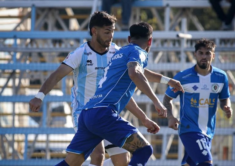 Felipe Núñez no es más el DT de Deportes Santa Cruz